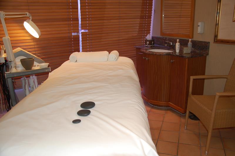 Conheça o Norwegian Sun; veja fotos