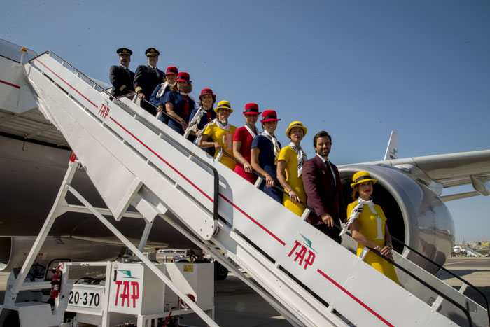 De volta aos anos 70: veja como foi o voo retrô da TAP - M&E | Mercado ...