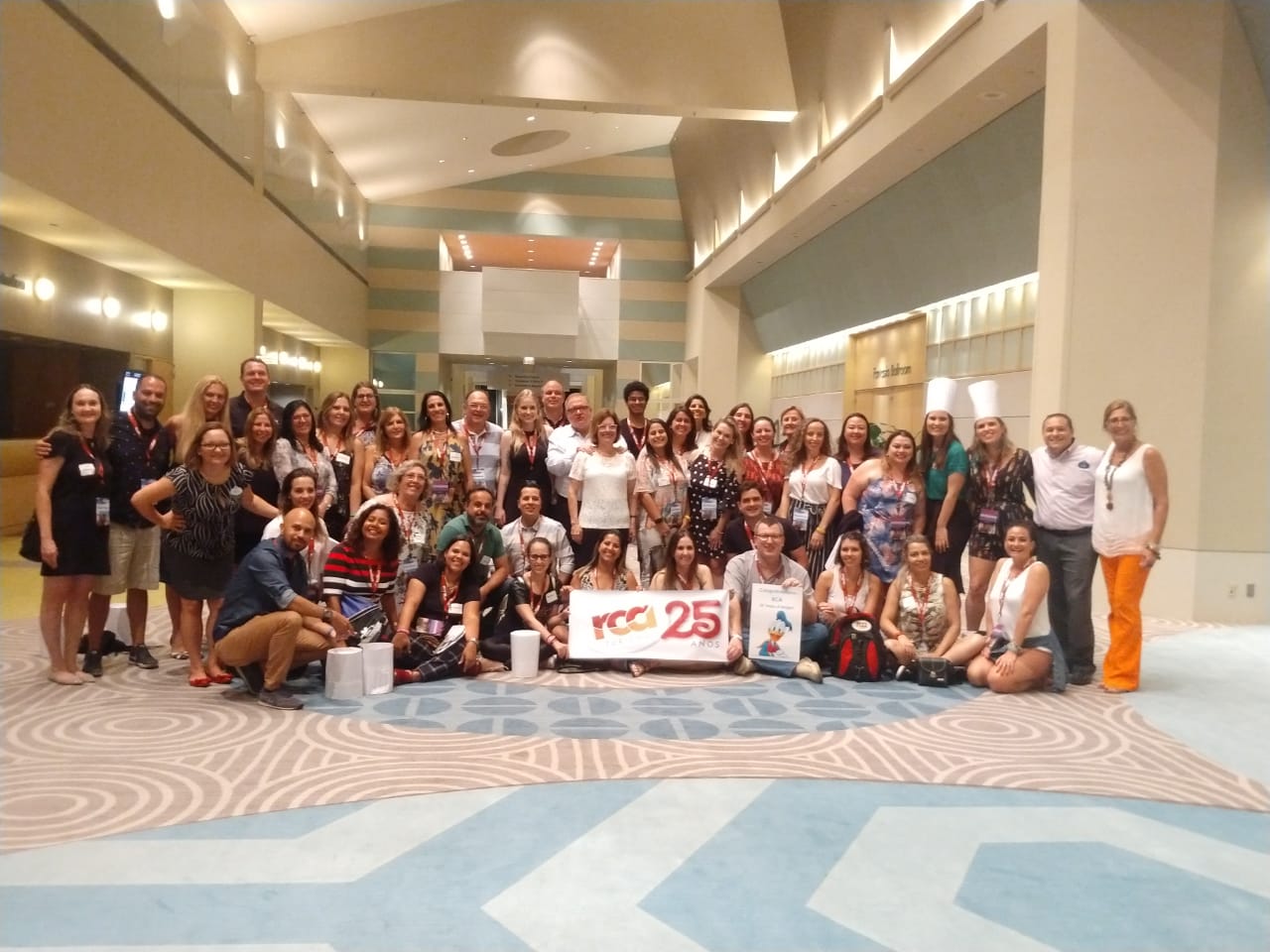 RCA celebra 17 anos como operadora seleta da Disney em Orlando