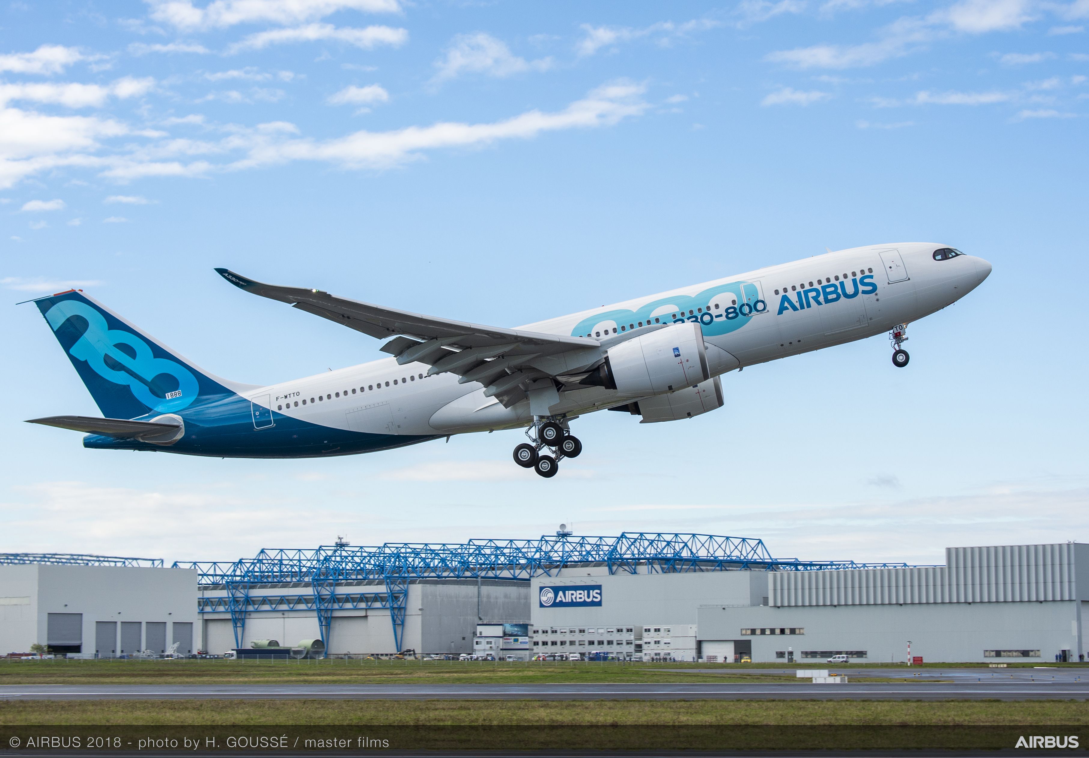 Airbus realiza voo inaugural do A330-800neo em Toulouse