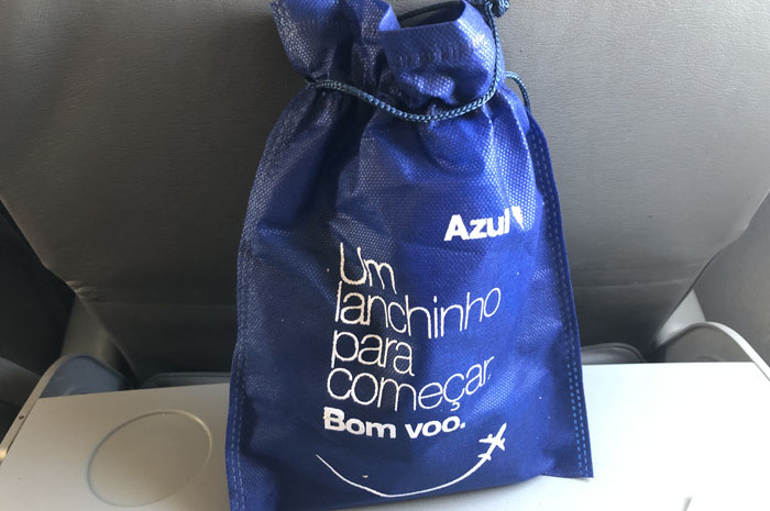 Confira como foi o voo inaugural da Azul na ponte aérea; fotos