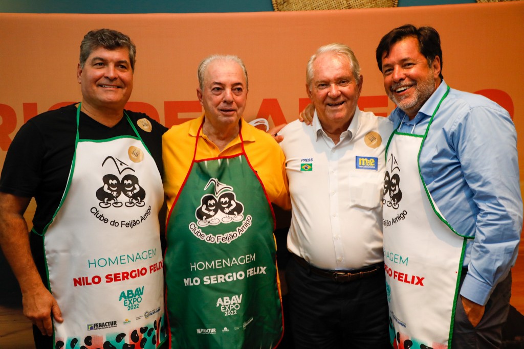 Emocionante: Clube do Feijão Amigo homenageia Nilo Sérgio Felix; veja ...