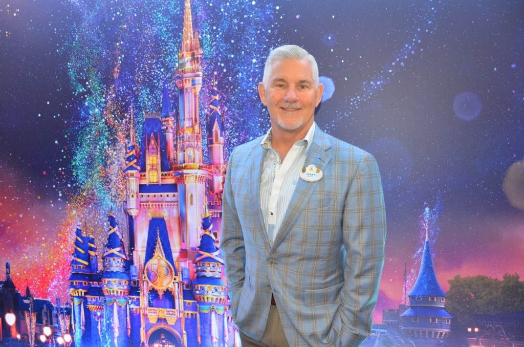 Agentes dos Sonhos: Disney realiza treinamento para 400 profissionais ...