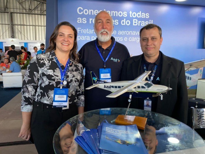 Azul Conecta apresenta inovações tecnológicas durante a Aviatrade - M&E ...
