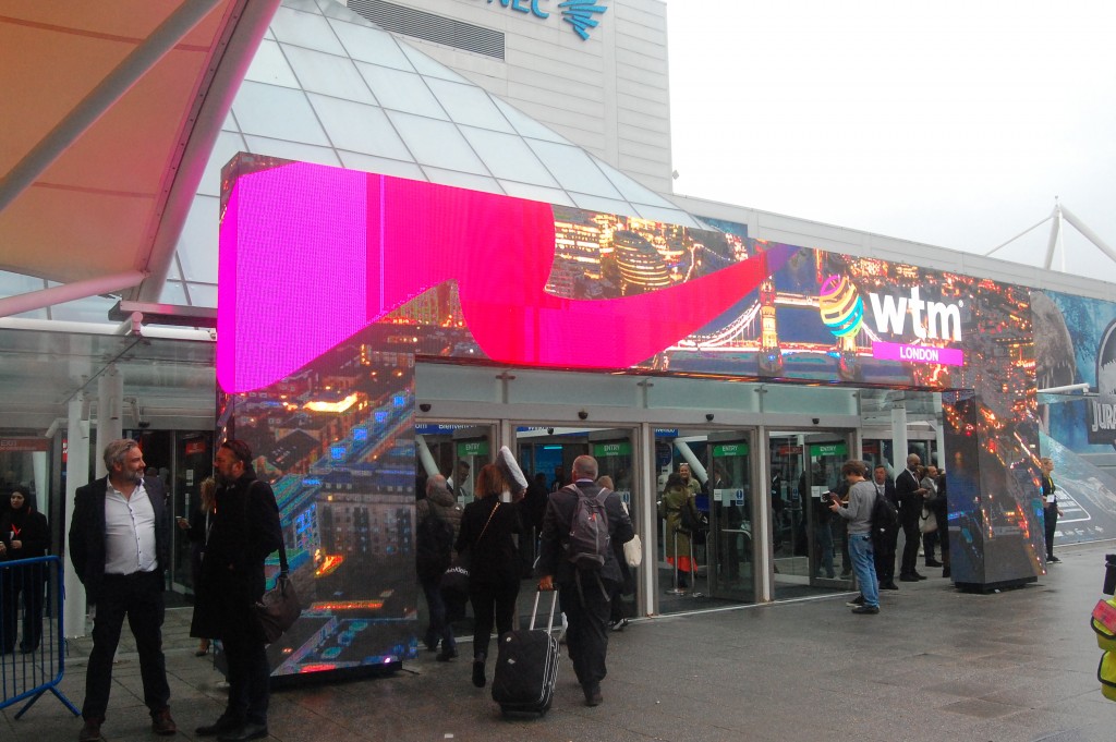 WTM 2022 começa com corredores lotados e expectativa de atrair 30 mil ...