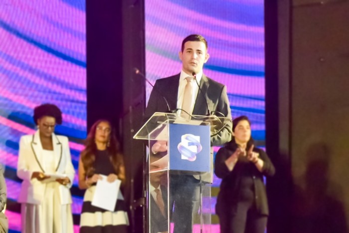 Festuris inicia com defesa estadual pelo protagonismo do setor privado ... Festuris inicia com defesa estadual pelo protagonismo do setor privado ...