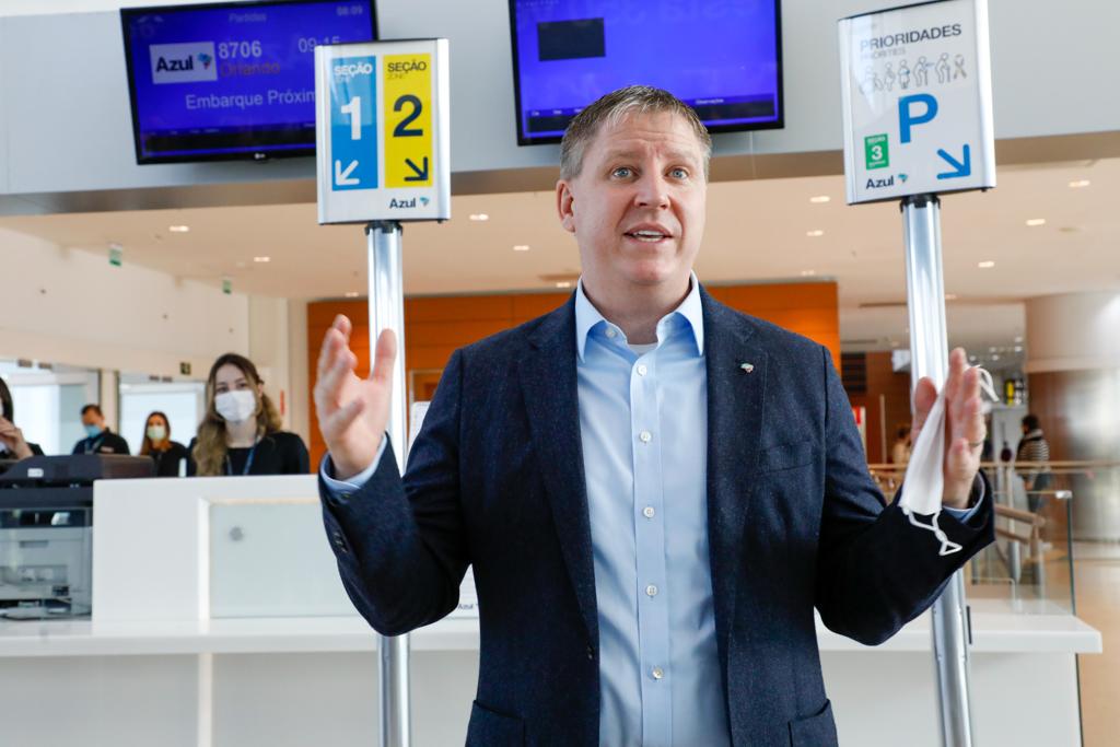 Azul comemora 14 anos e realiza voo inaugural do A350 para Orlando ...