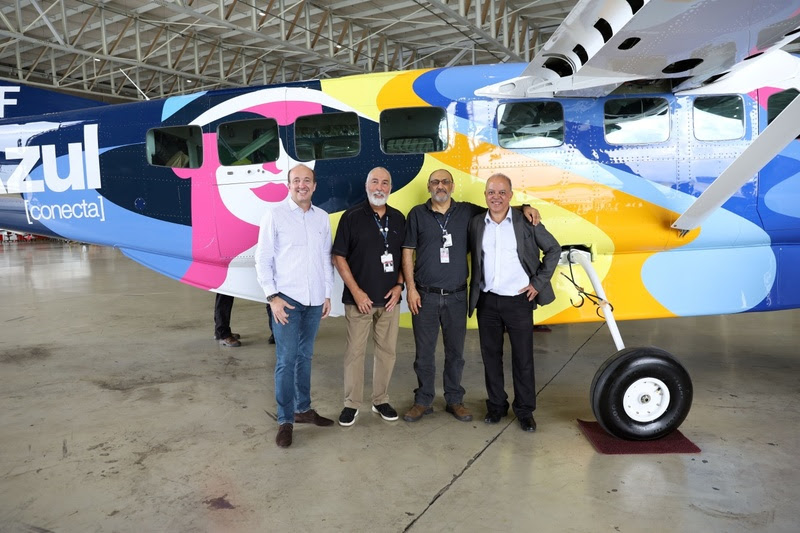 Azul Conecta personaliza aeronave em homenagem a Rota das Emoções - M&E ...