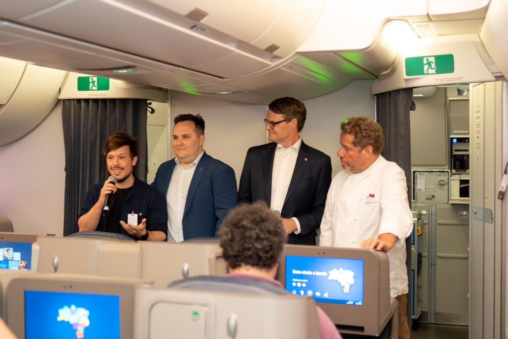 Azul e chef Claude Troigros apresentam os novos pratos dos voos ...