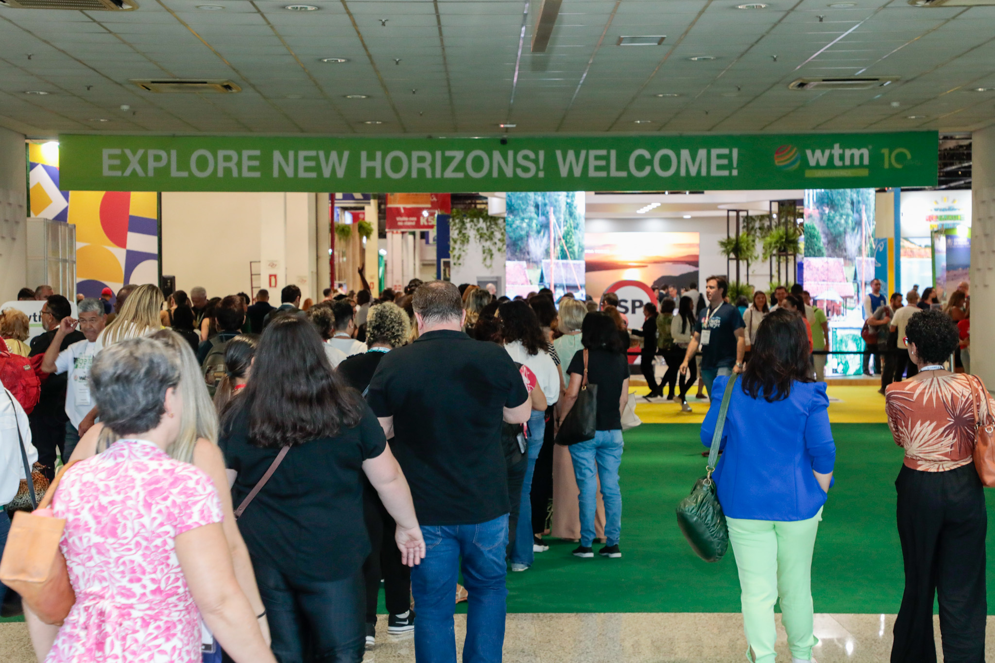 WTM-LA 2023 segue agitada neste segundo dia; veja NOVAS fotos - M&E ...