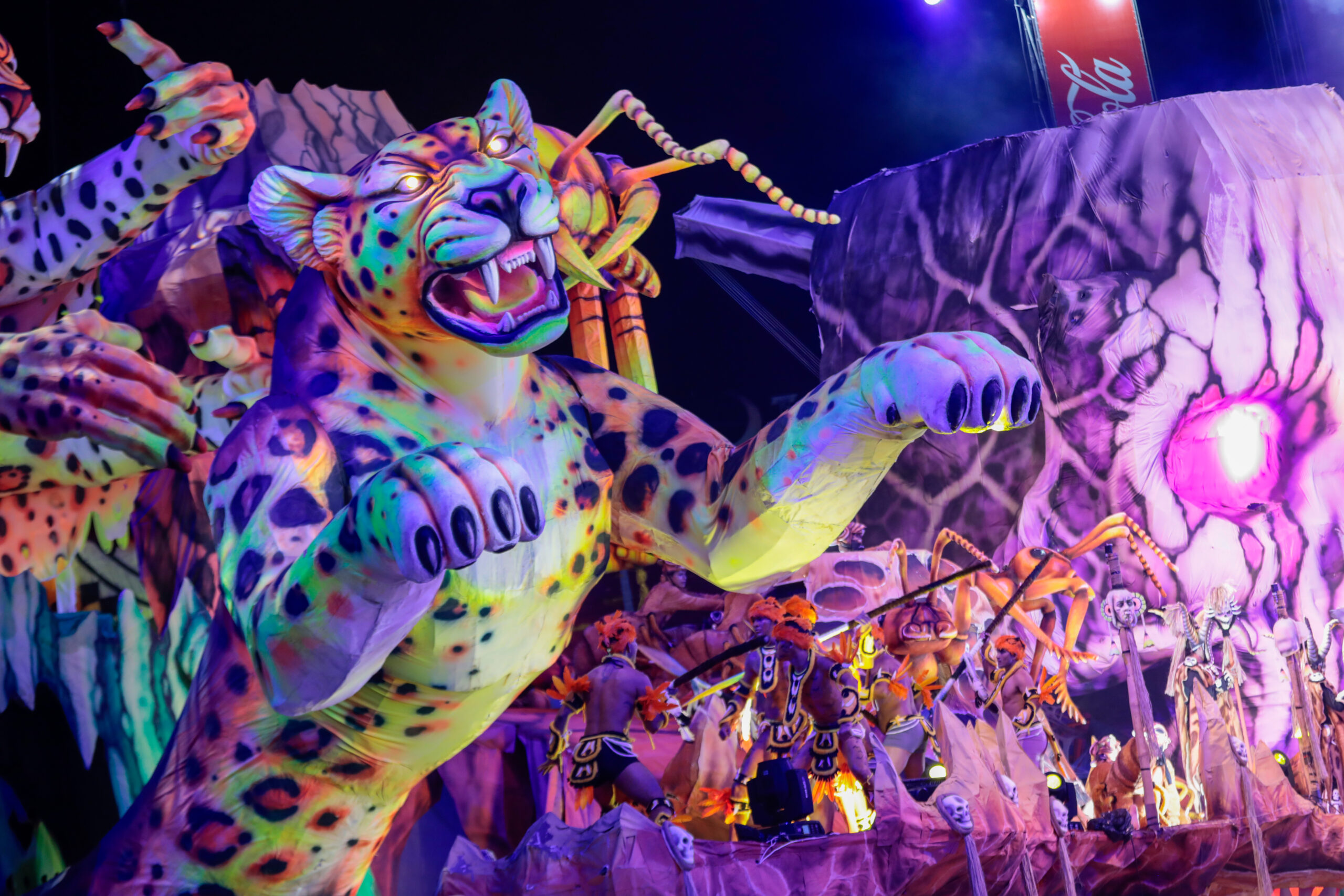 Caprichoso é o campeão do Festival Folclórico de Parintins de 2023 ...