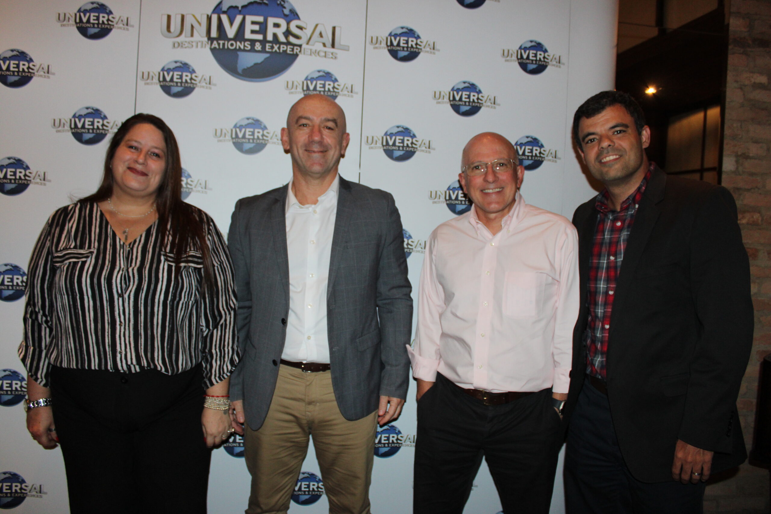 VPs da Universal vêm ao Brasil e recebem principais parceiros em ...