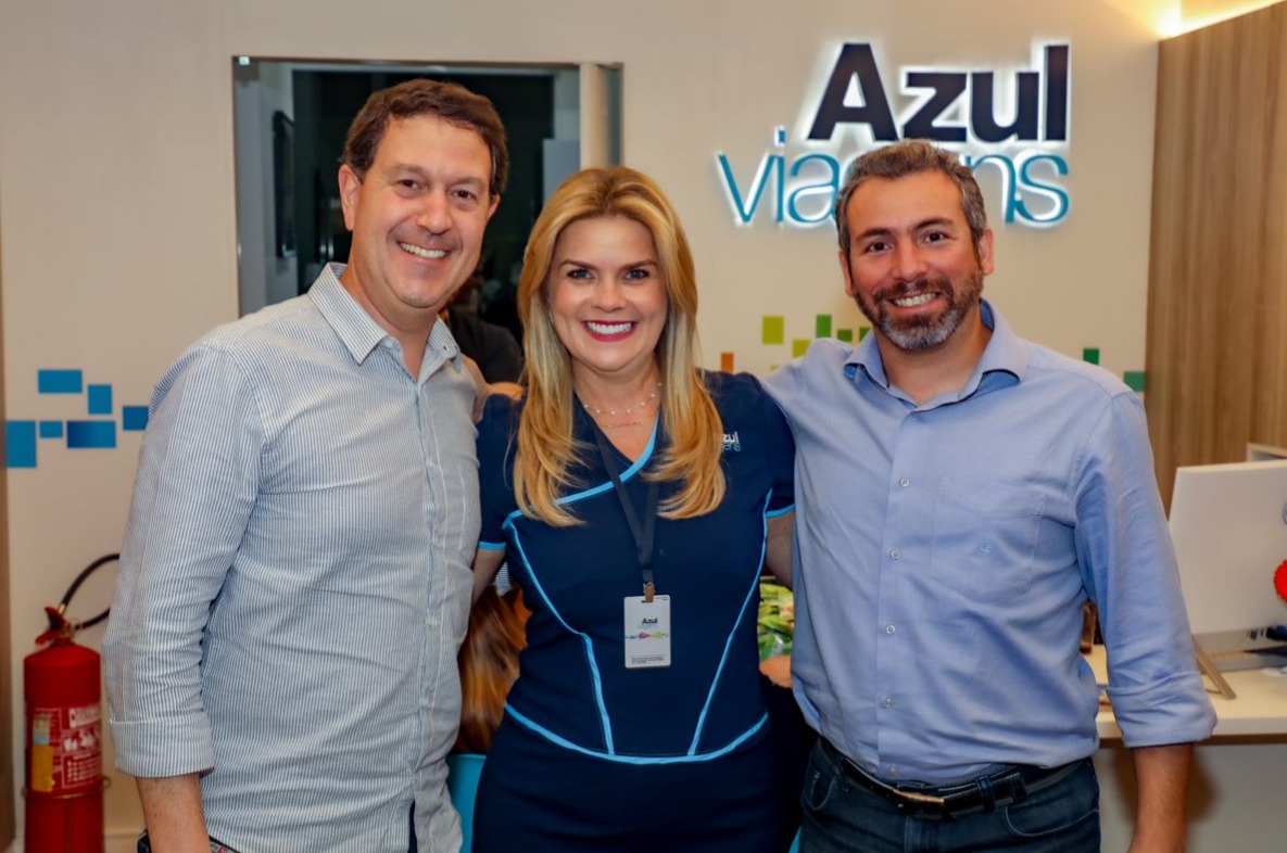 Azul Viagens inaugura mais duas lojas em São Paulo - M&E | Mercado e ...