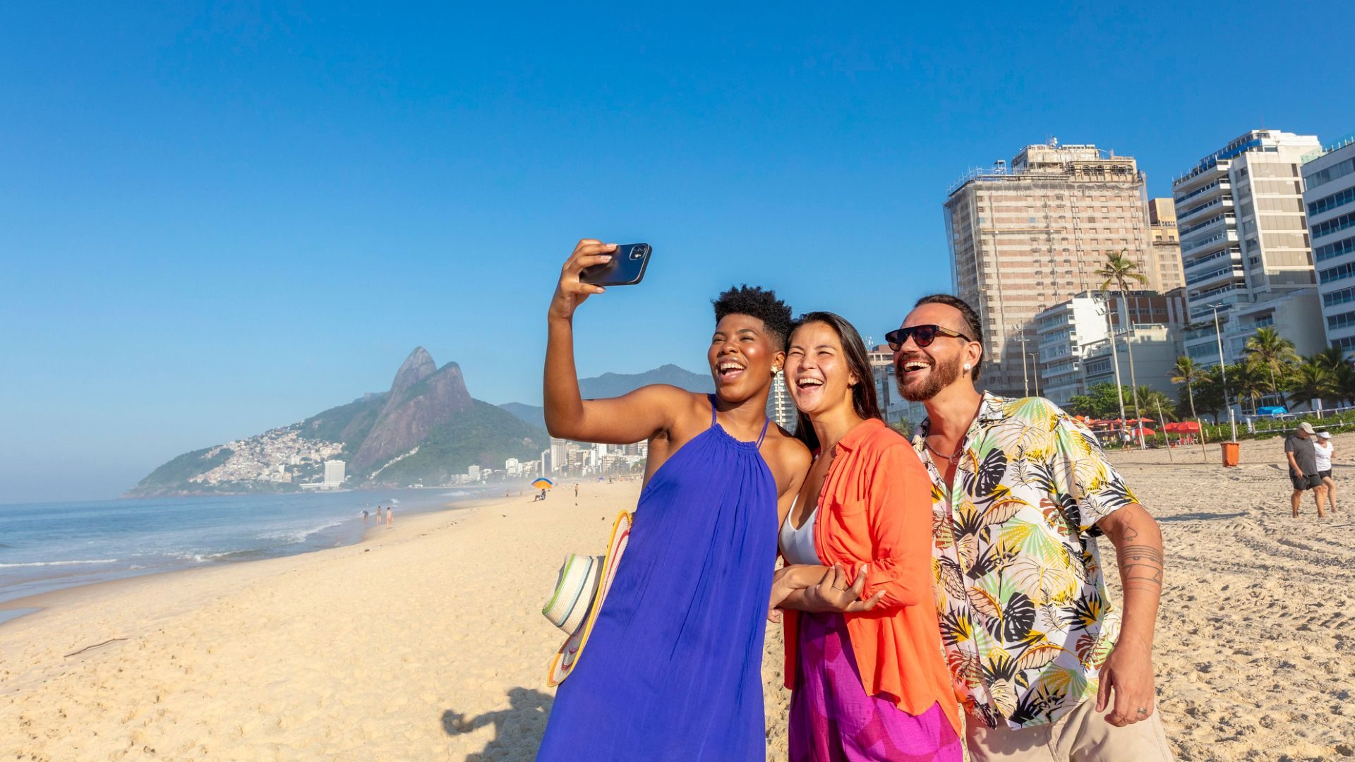 Brasil atrai 4,9 milhões de turistas internacionais até setembro de ...